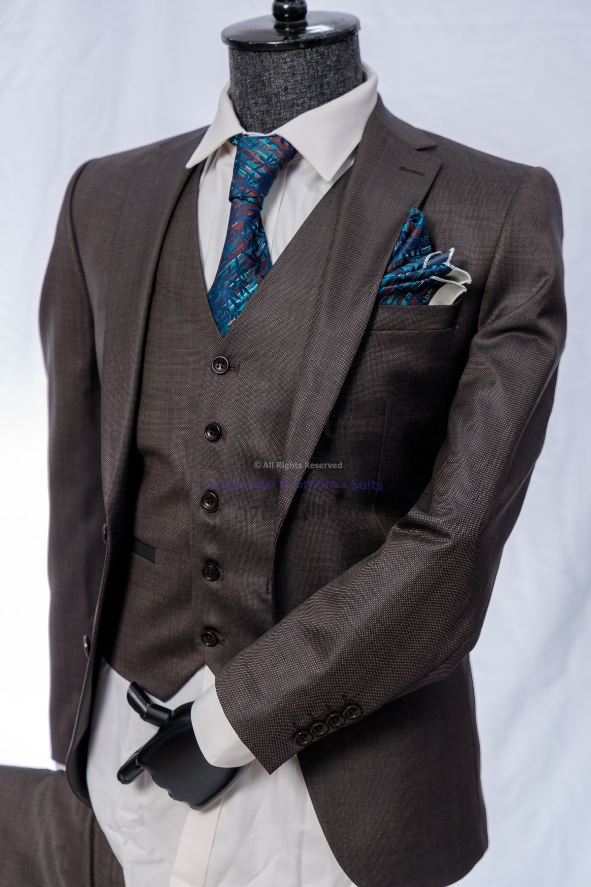Best Suit Colours for Men in Kampala – What to Wear for Work & Weddings